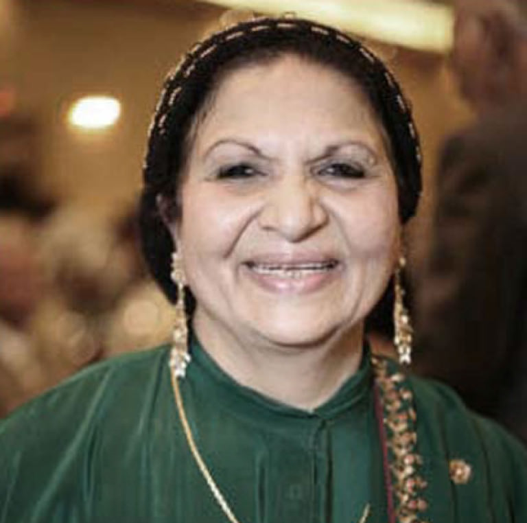 Nazira Tareen | Alumni & Friends Network