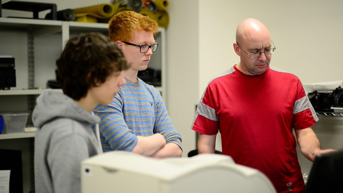 in lab 3 students - Pembroke Campus