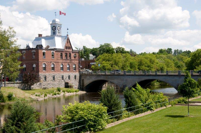 Accommodations - Pembroke area