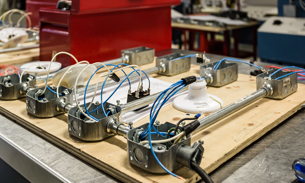 Electrician Apprenticeship_1000x600 - Pembroke Campus